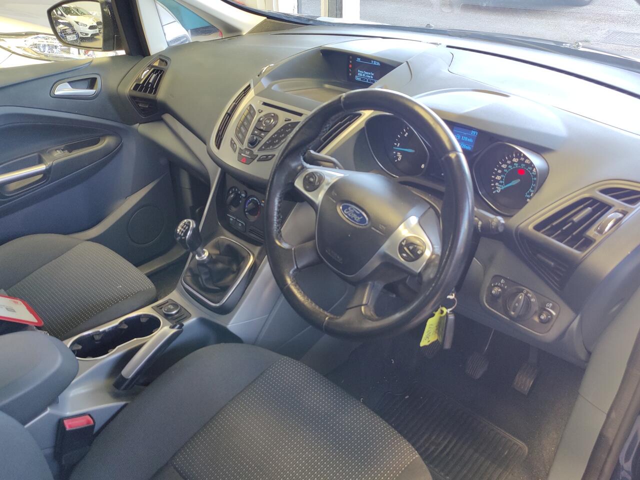 Used 2013 Ford GRAND C-MAX - Rightdrive Car Finance Used 2013 Ford GRAND C-MAX - Rightdrive Car Finance
